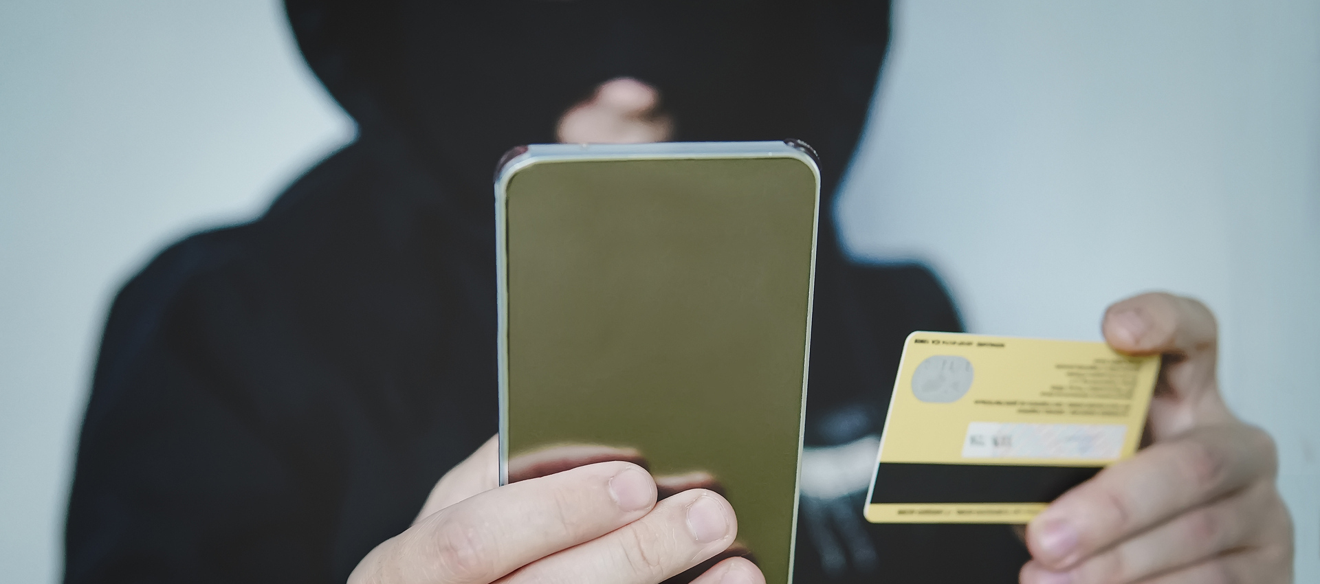 SIM Swap Fraud – How Fraudsters Can Con You